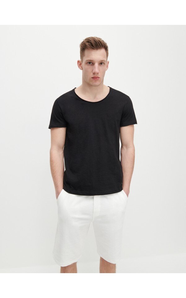 Buy online! T-shirt in organic cotton, RESERVED, 2373C-99X