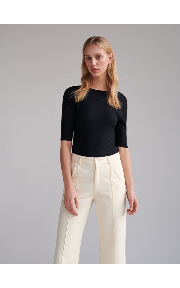 Buy online! T-shirt with v back, RESERVED, YM065-99X